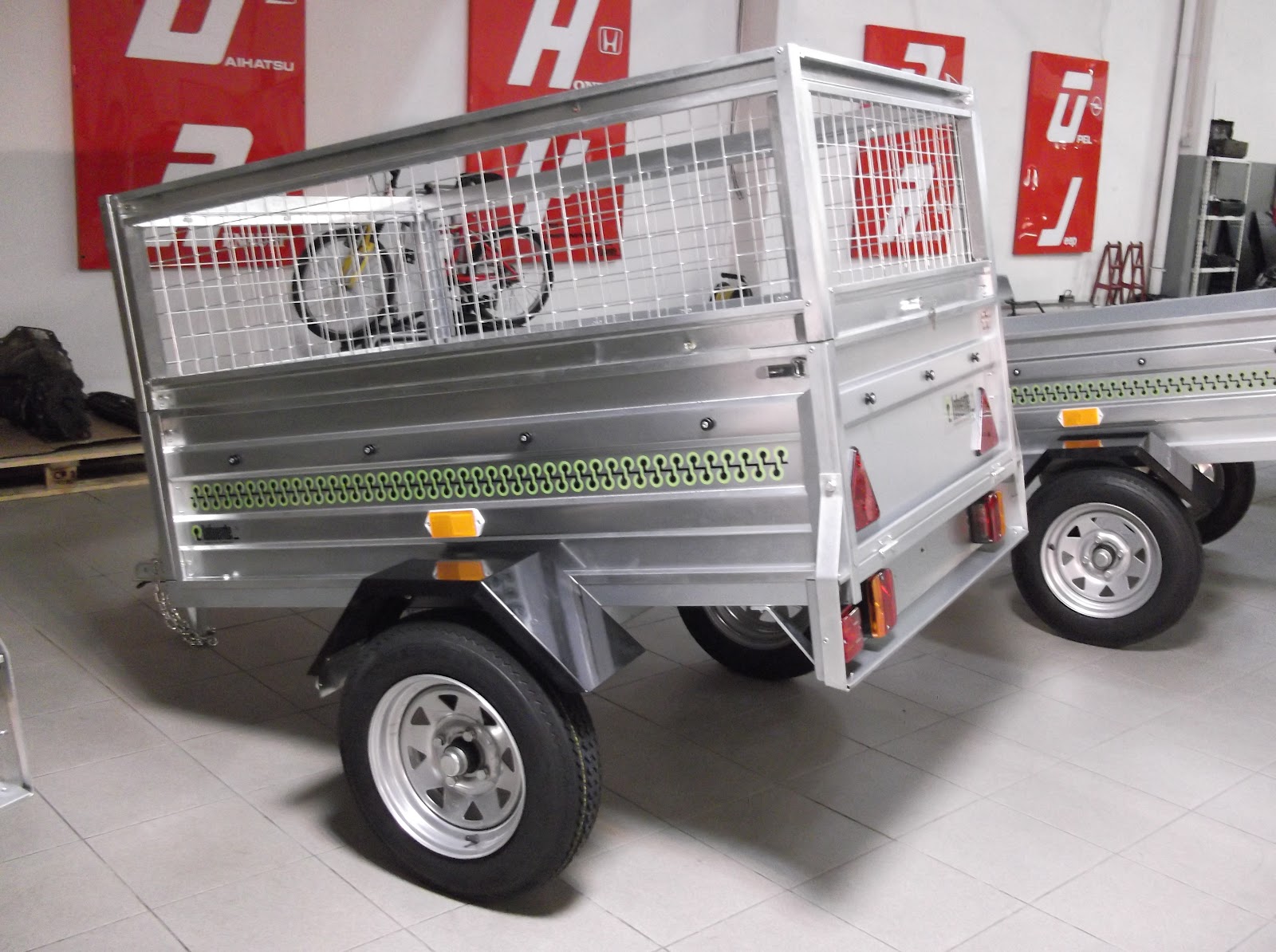 Auto JMF: Atrelados e Reboques