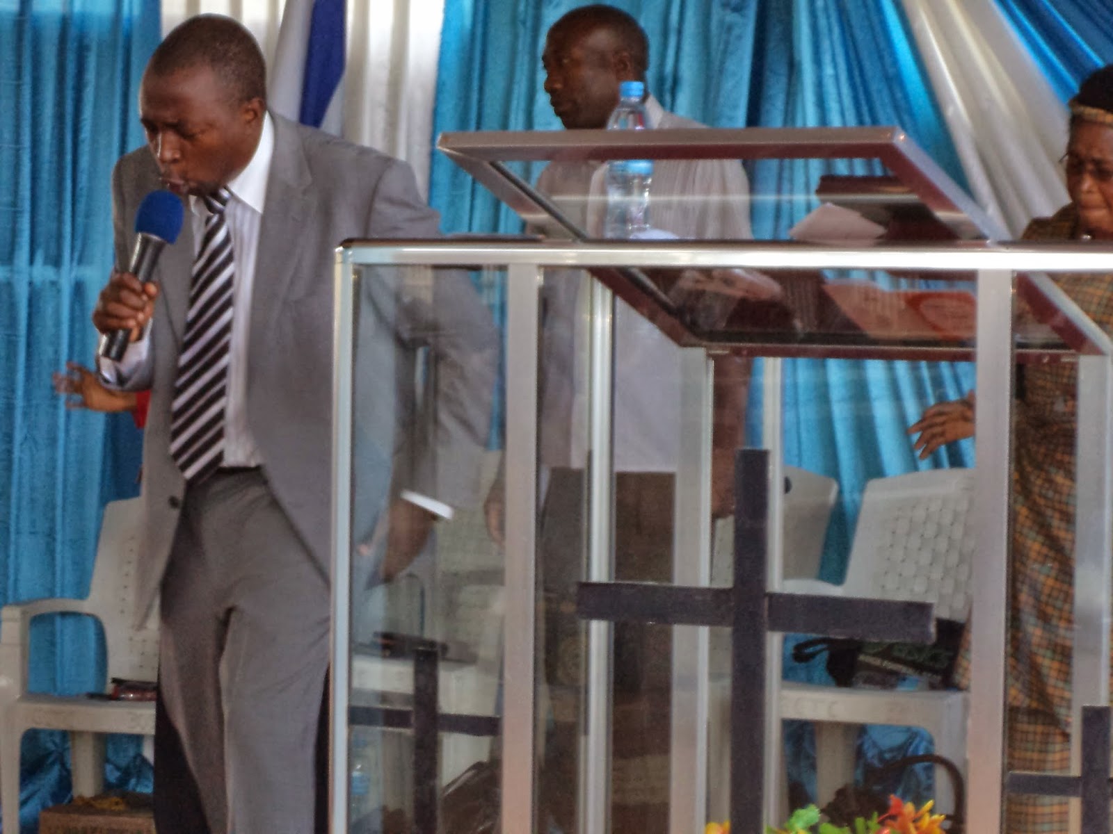 DAMU YA YESU JUU YA WATESI WANGU - Na Pastor Godson Issa Zacharia (Snp ...