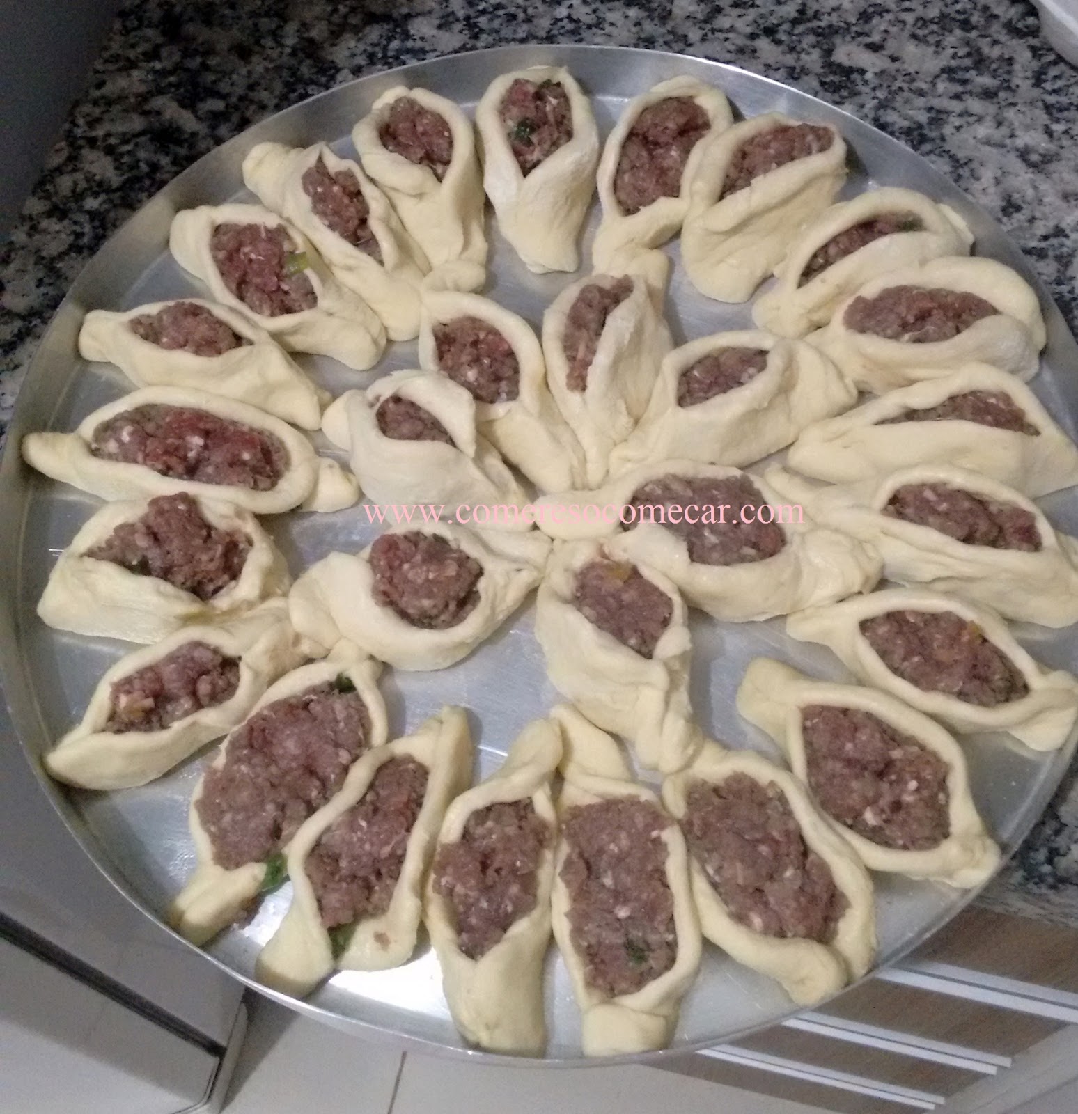 ESFIHAS TURCA - Receitas Culinárias