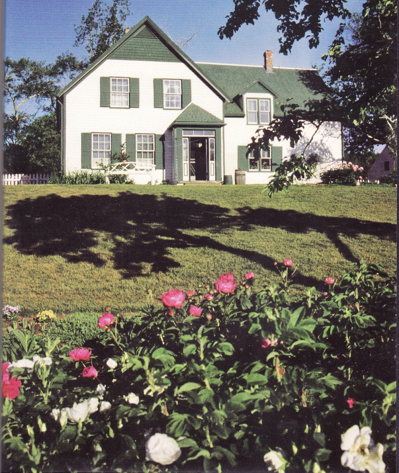 CJ STITCHING AND BLOOMS: MY ARTISTIC IMPRESSION OF PRINCE EDWARD ISLAND ...