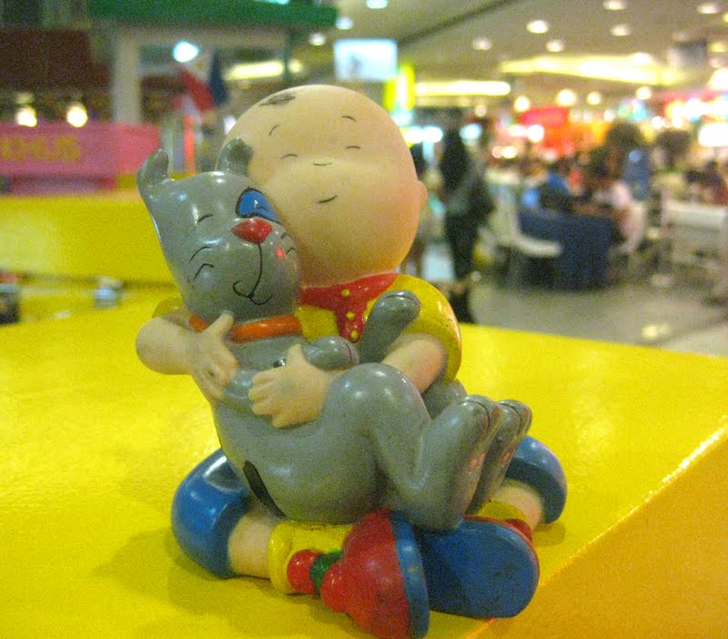 Percy's World of Toys: 2072-2073. Caillou and Gilbert the cat