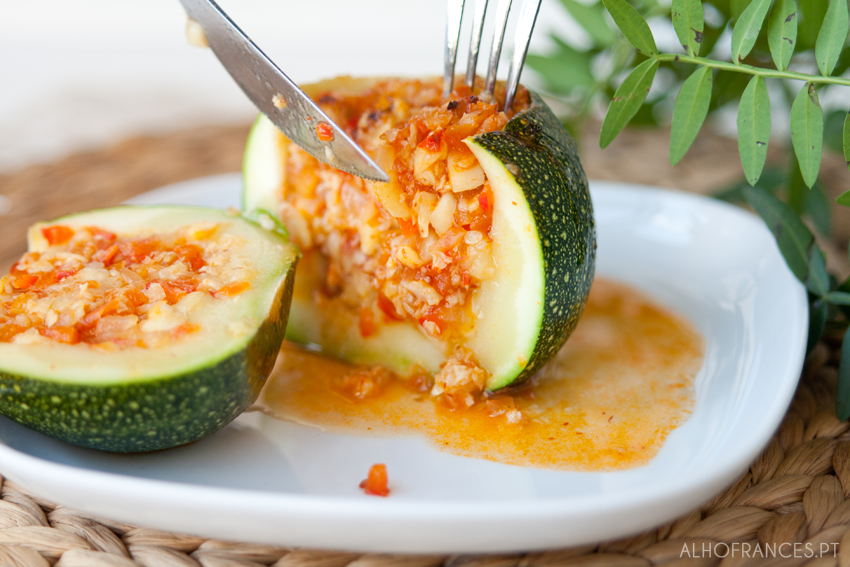 Courgette Recheada | Alho Francês