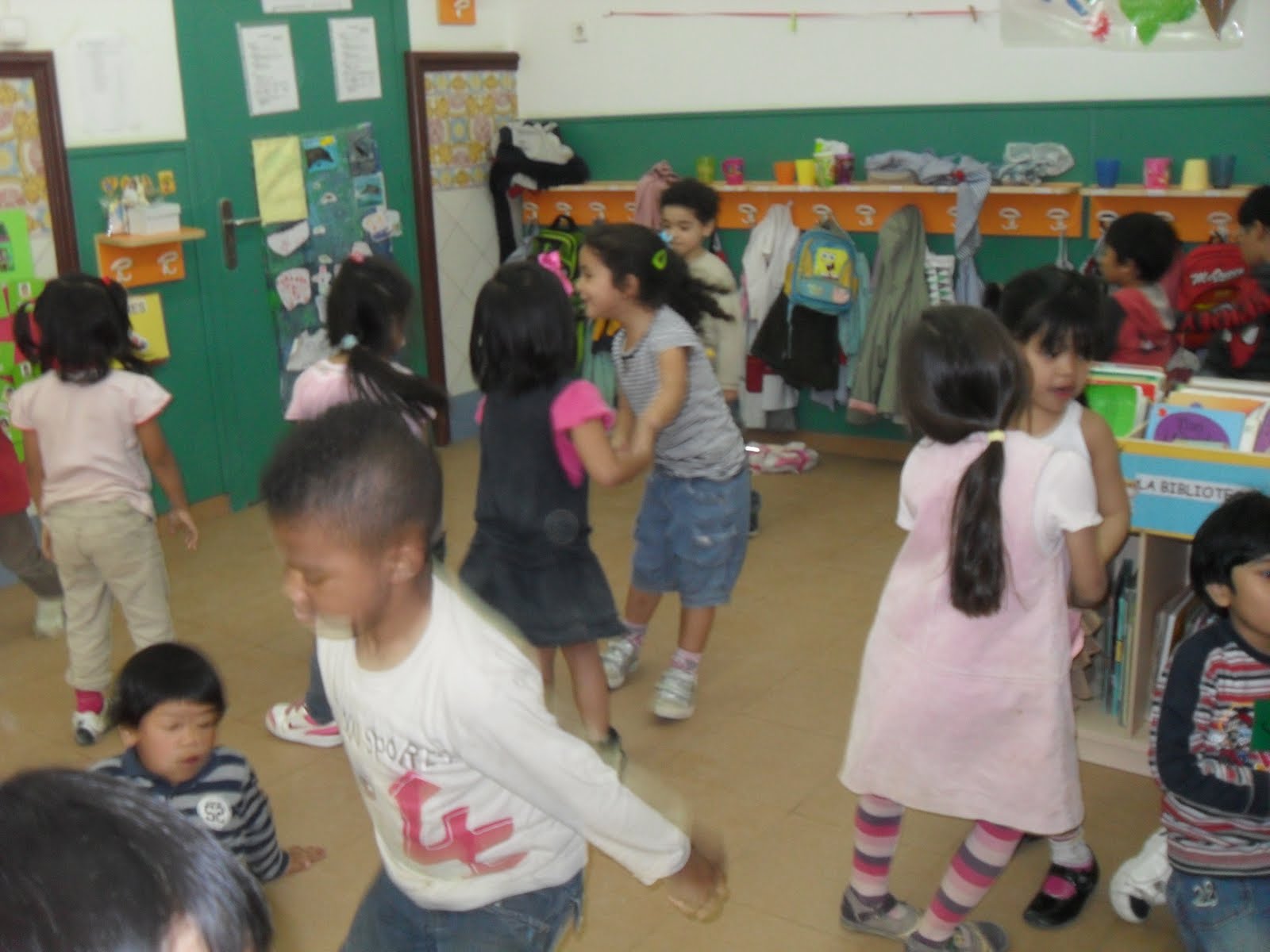 El Racó de p4: Setmana cultural 2011 LA FESTA MAJOR A L'ESCOLA LABOURE