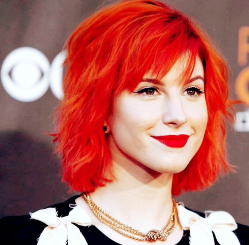 Mania Fake: Hayley Williams