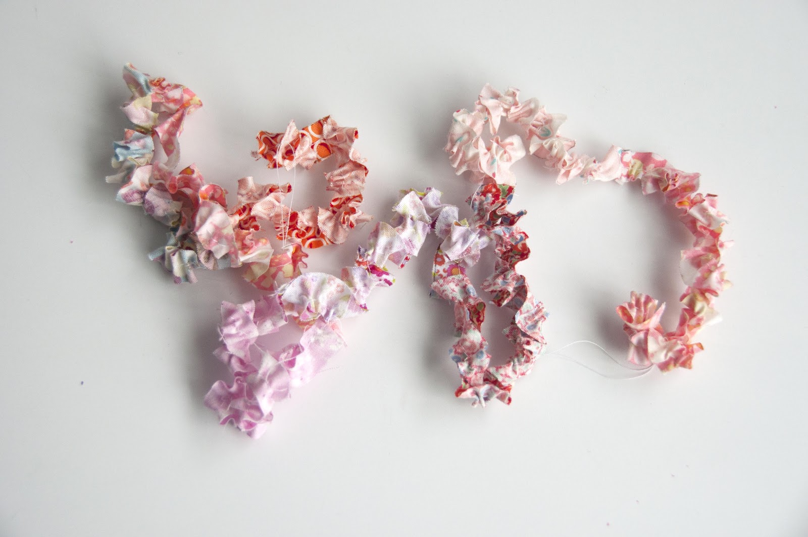 Aesthetic Nest: Sewing: Ruffled Rag Applique (Tutorial)