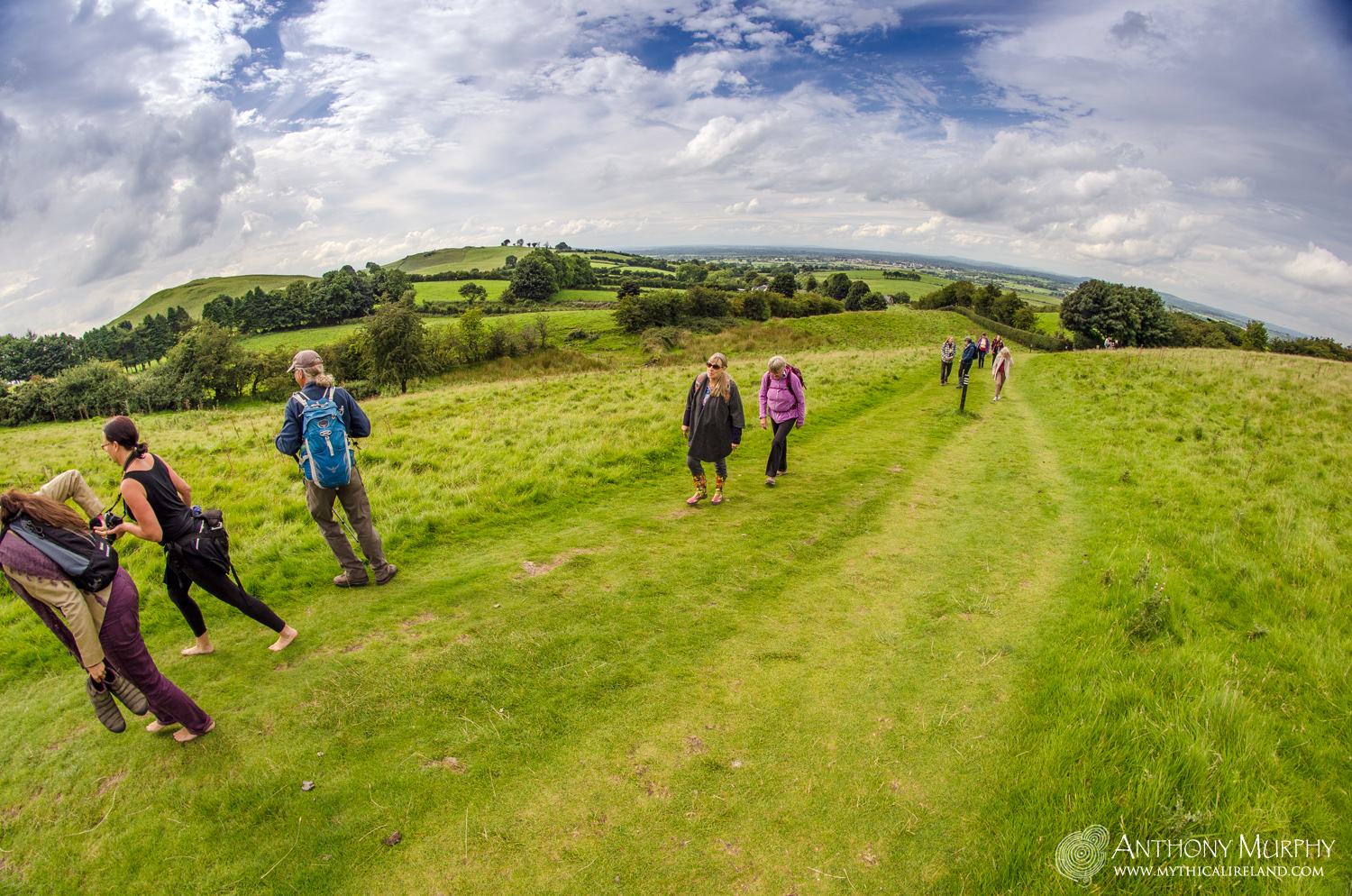 Mythical Ireland blog: The story of the Cailleach of Loughcrew and its ...