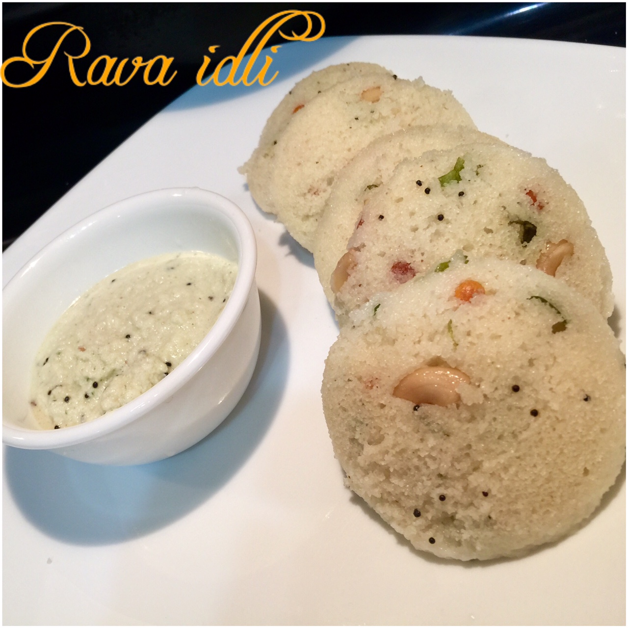 Sarita's Kitchen Blog: Rava idli