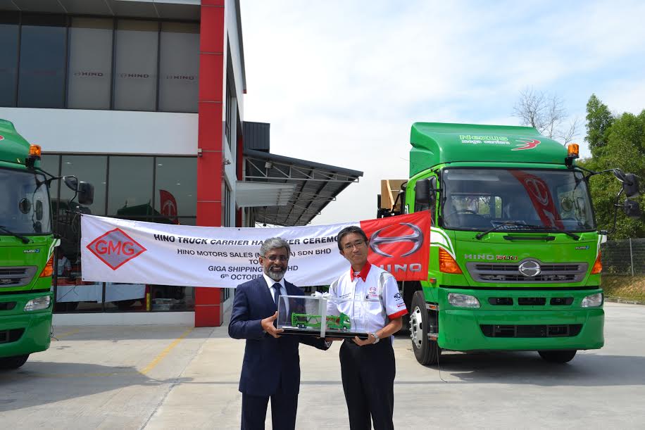 Motoring-Malaysia: Truck News: GIGA Shipping takes delivery of 2 HINO ...