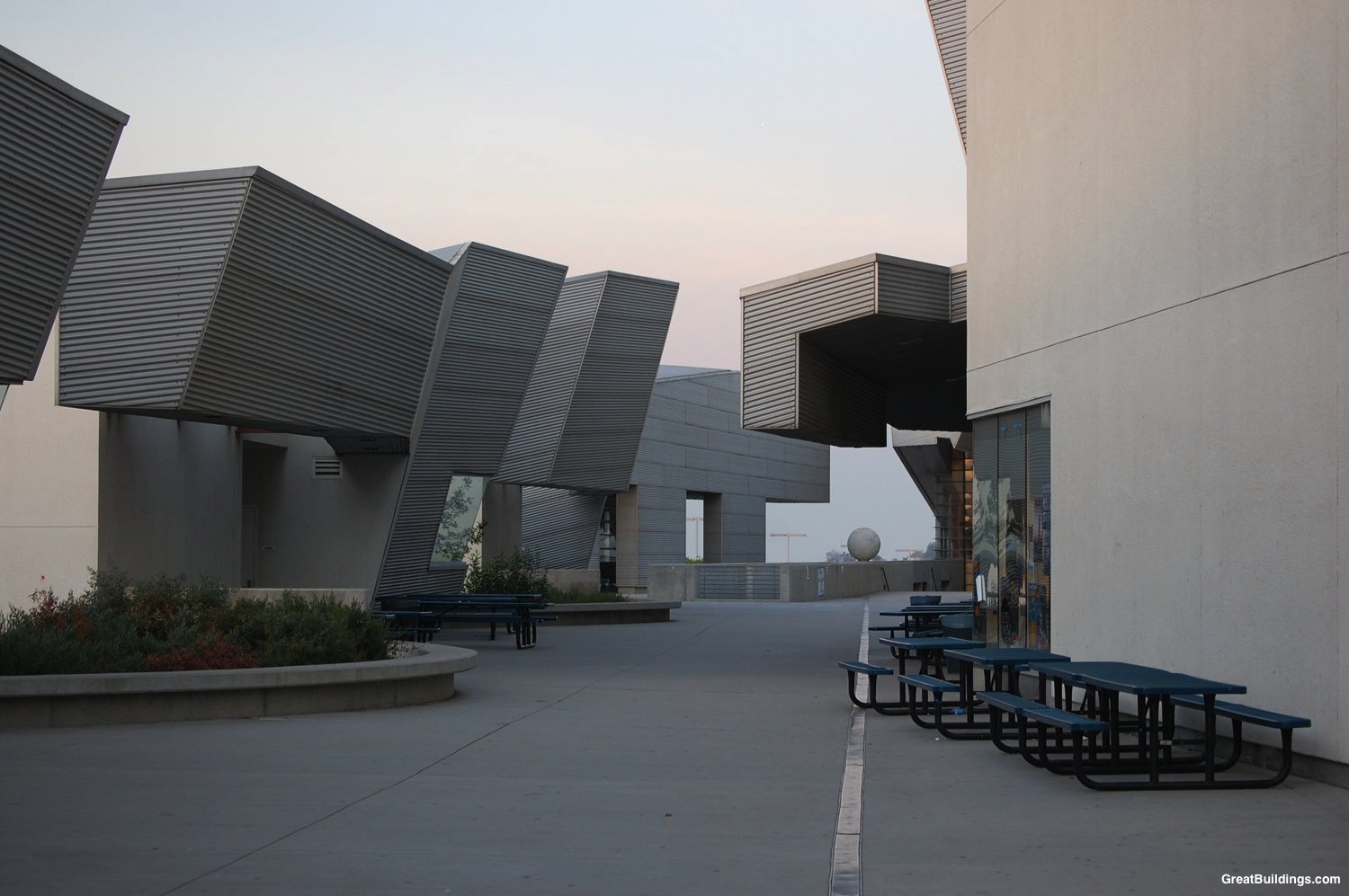 PRANCHETA DE ARQUITETO: PROJ EDUCACIONAL: DIAMOND RANCH HIGH SCHOOL, POMONA