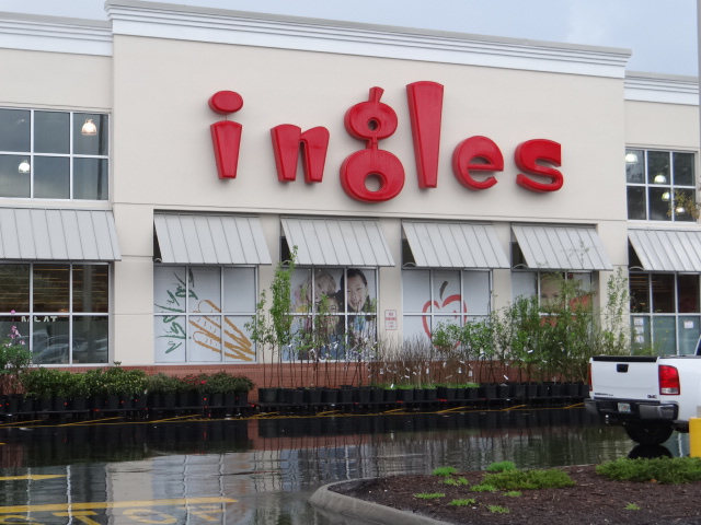 Walkabout With Wheels Blog: Ingles Markets