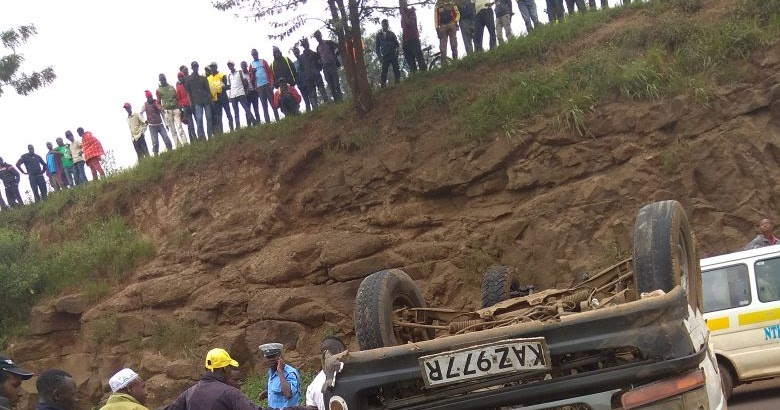 Thika Town Today - 3T: 13 cheat death after a 2TS matatu overturns in Juja.