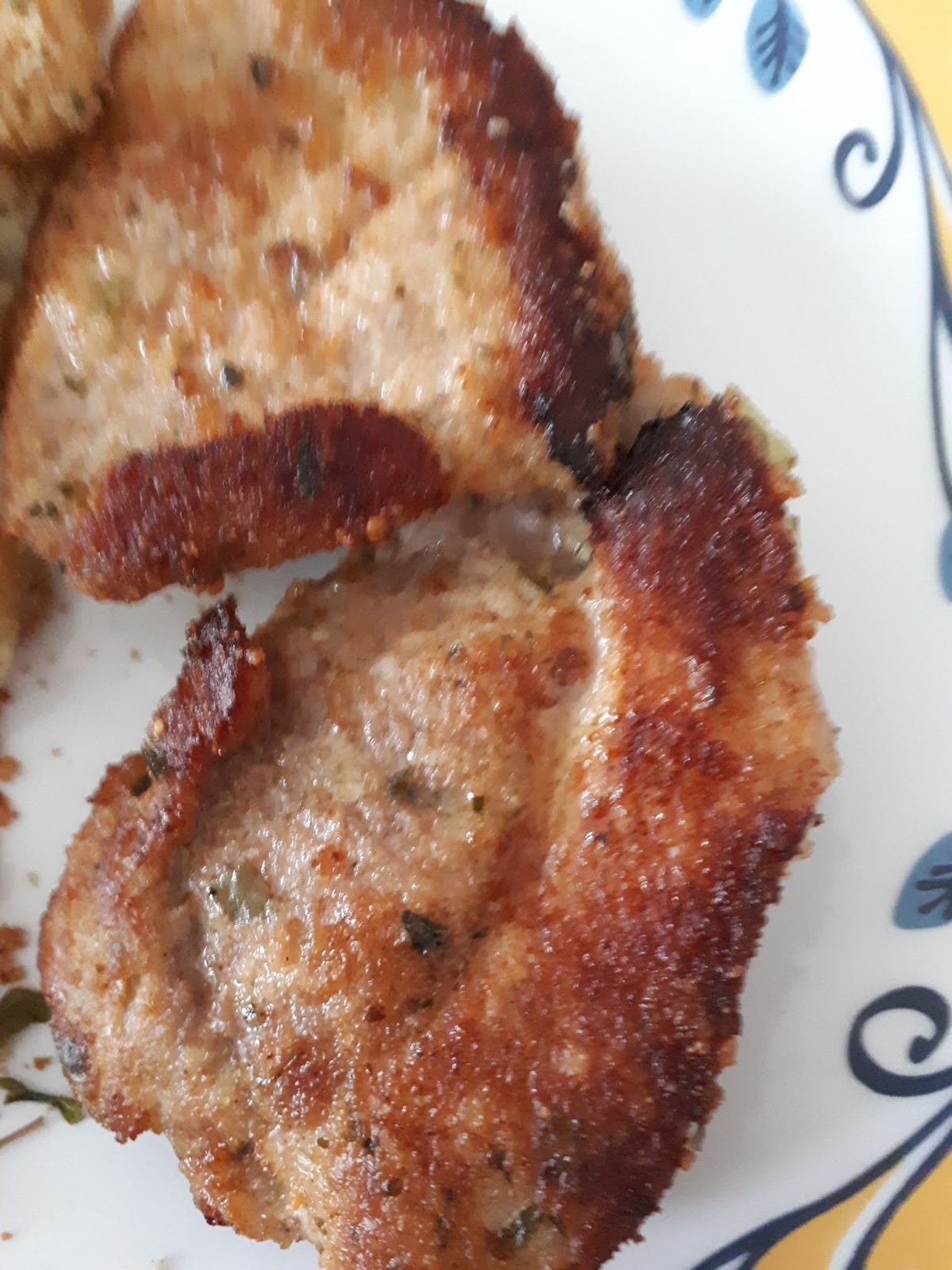 Partageons nos secrets de cuisine : Côtelette de porc pané au parmesan