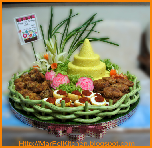 MarFel's Kitchen: Yellow Rice Tumpeng For a Birthday - Sep 2012