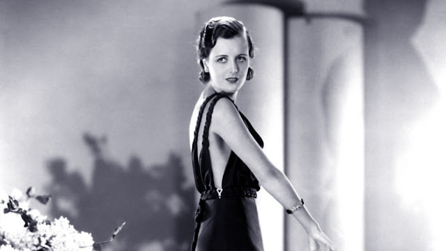 At the Movies: Smart Woman (1931)