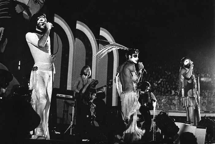 “Secos & Molhados” (Continental, 1973), Secos & Molhados