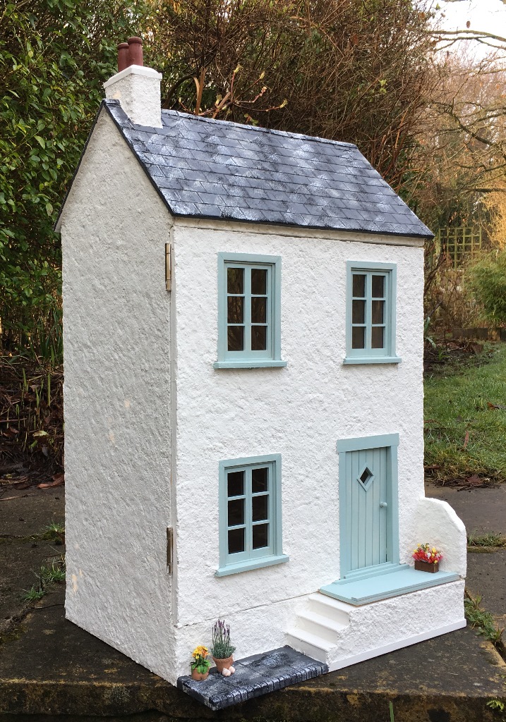 Julie's dolls house blog: 1/12th Scale 'Quayside Cottage'