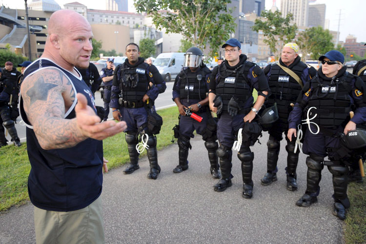 CONTRAHISTORIA: JEFF "THE SNOWMAN" MONSON