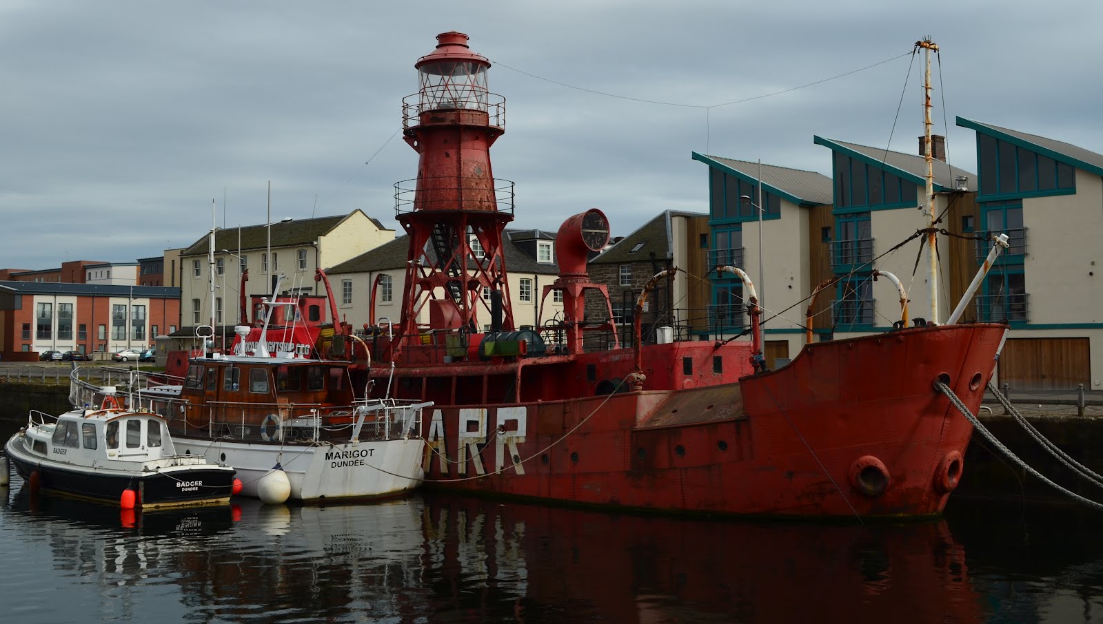 Tour Scotland: Tour Scotland Photographs North Carr Lightship Dundee