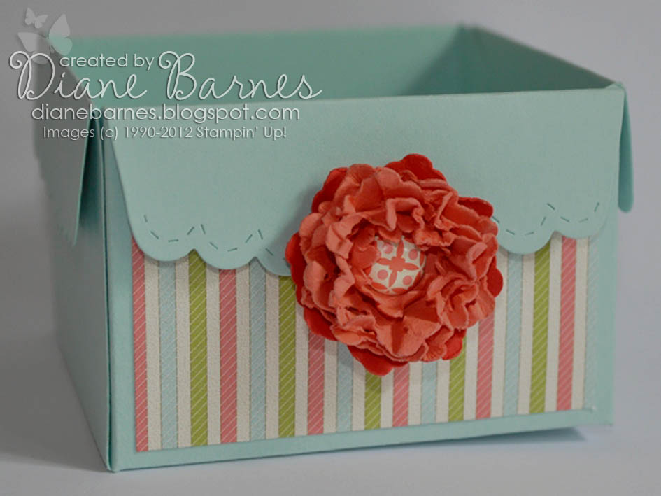 colour me happy: Scallop envelope boxes - starring Easy Events