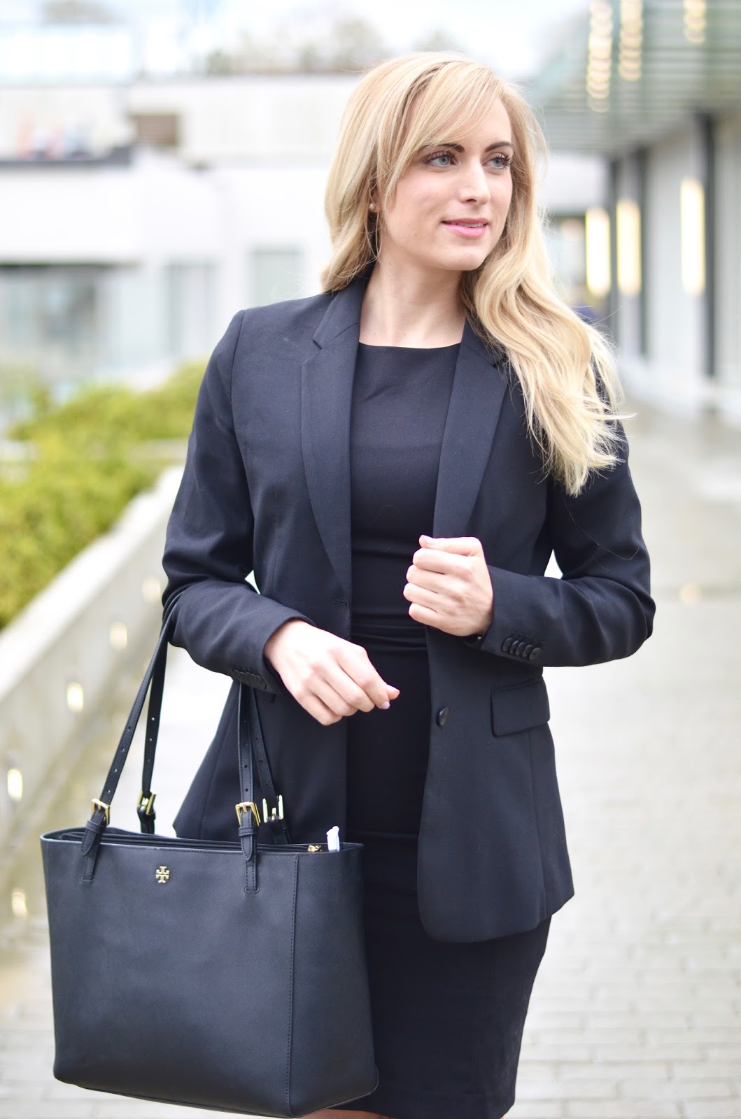 What to Wear to a Professional Interview