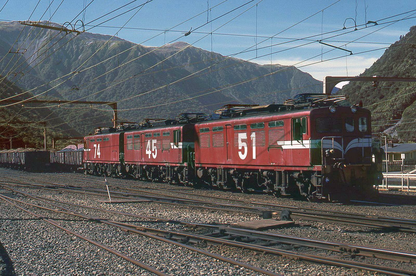 transpress nz: NZR EO class electrics at Otira, mid-1980s