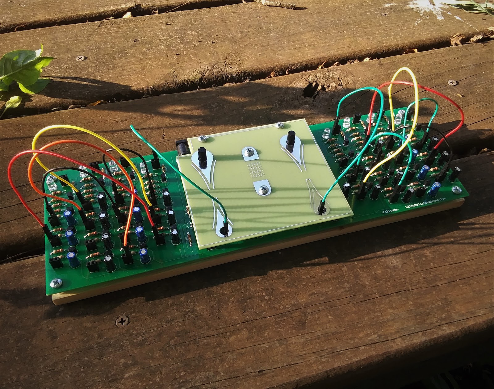 MATRIXSYNTH: UltraRollz Farm-Detective Analog Synthesizer -Ellitone-