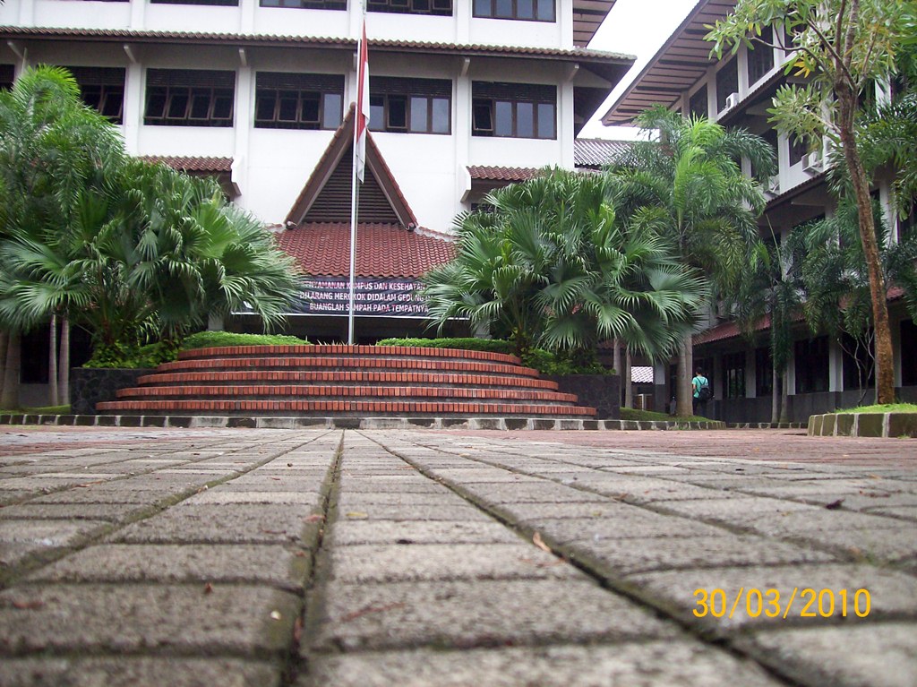 eat - pray - sleep(less): Fotografi Arsitektural Kampus G Univ. Gunadarma