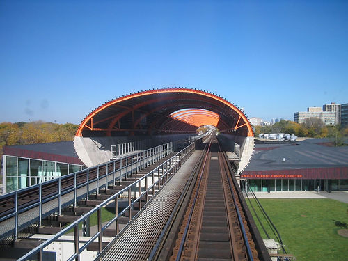 El Plan Z Arquitectura: Rem Koolhaas Express, McCormick Tribune Center