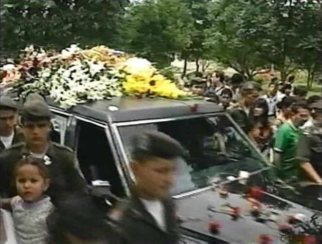 www.labarradelrey.com - Homenaje Andrés Escobar: EL FUNERAL