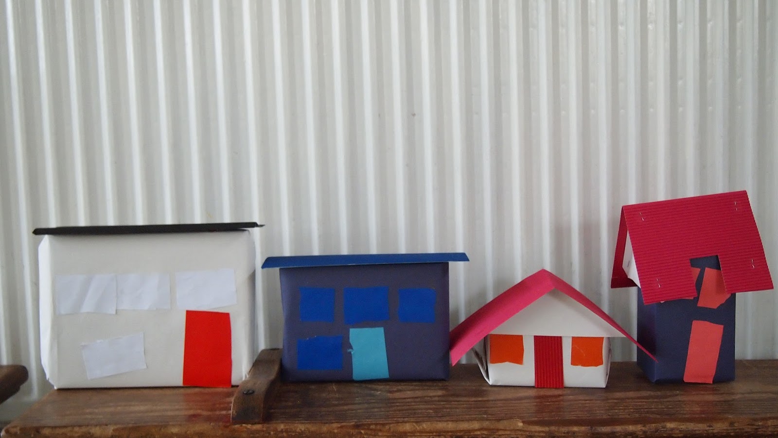 juf Maria: huisjes knutselen