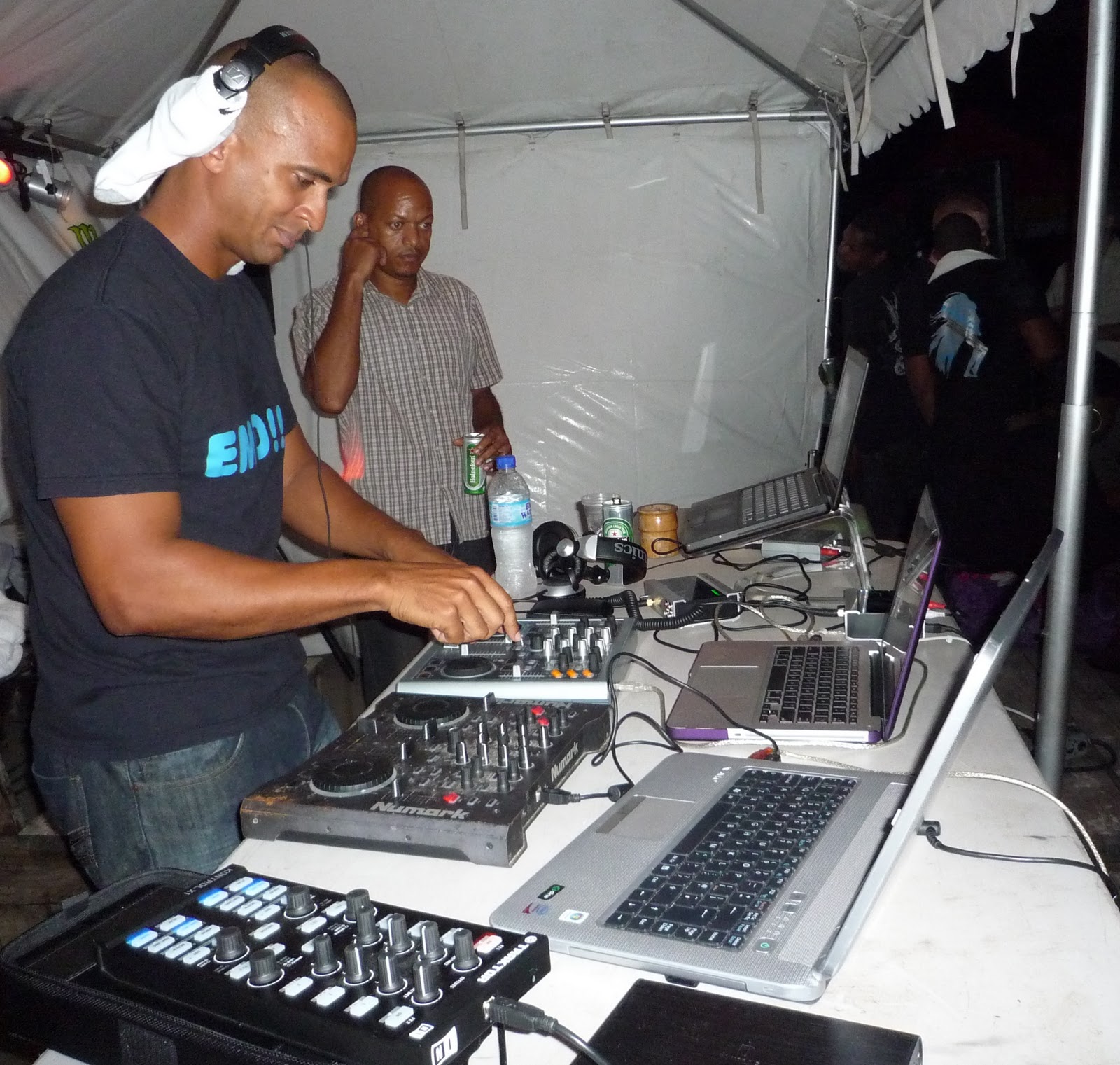 My Life In The Caribbean: October 2011