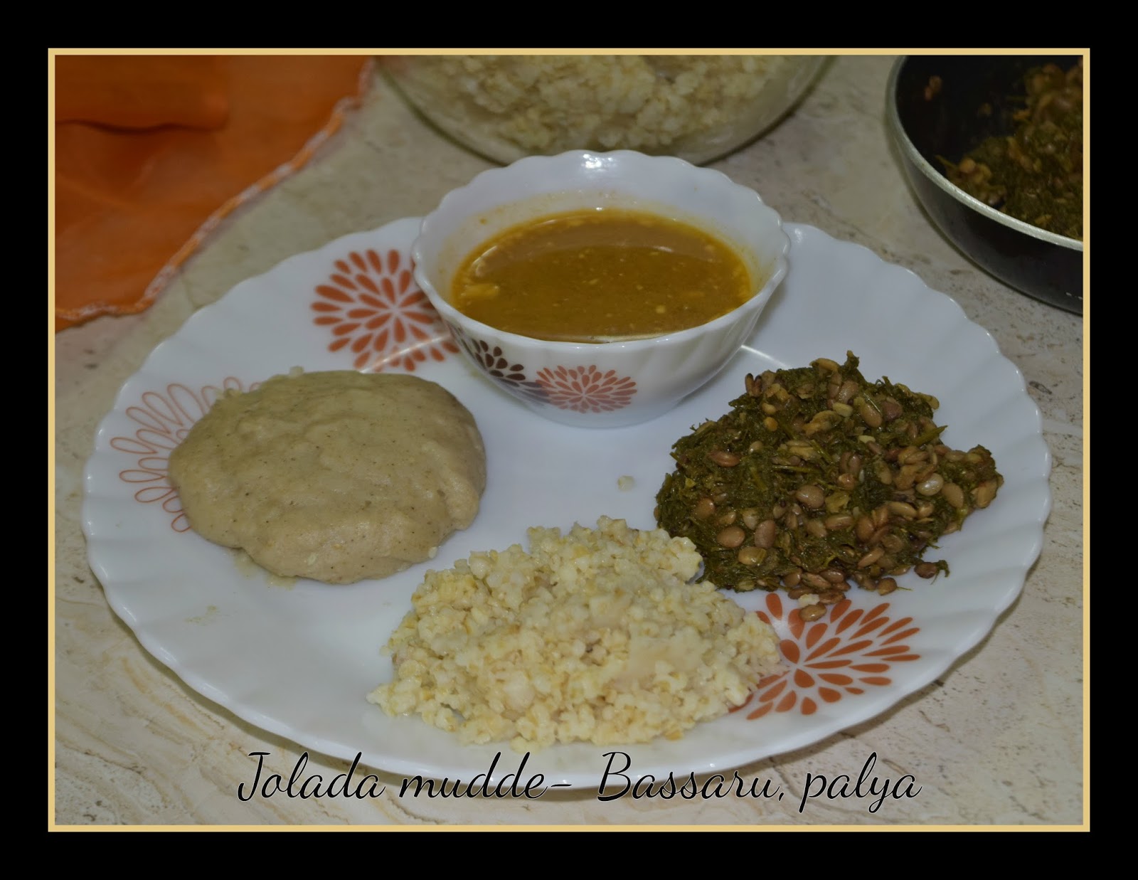 Poorni's Cookbook: Jolada mudde - Bassaru, Palya ~~Karnataka recipes