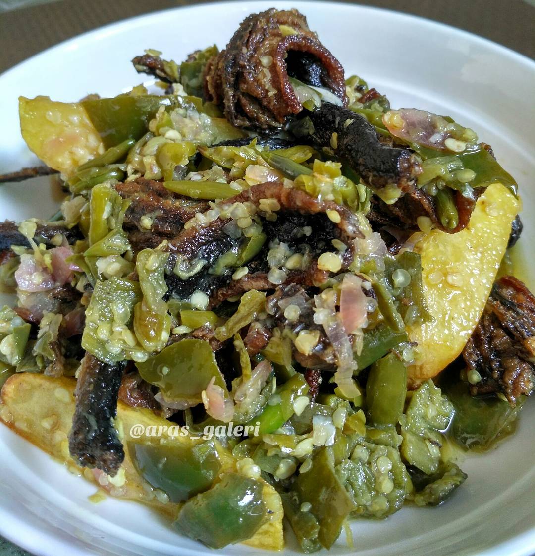 Resep Masak Belut Cabe Ijo : Bagaimana Buat Sambel Goreng Tempe Belut ...