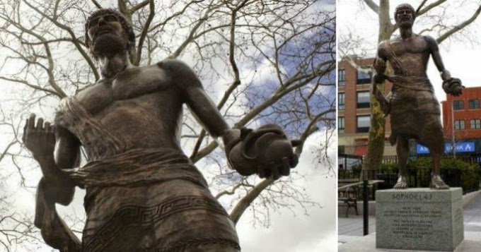 ΙΕΡΑ ΕΛΛΑΣ: Τεράστιο άγαλμα του Σοφοκλή σε πάρκο της Νέας Υόρκης!