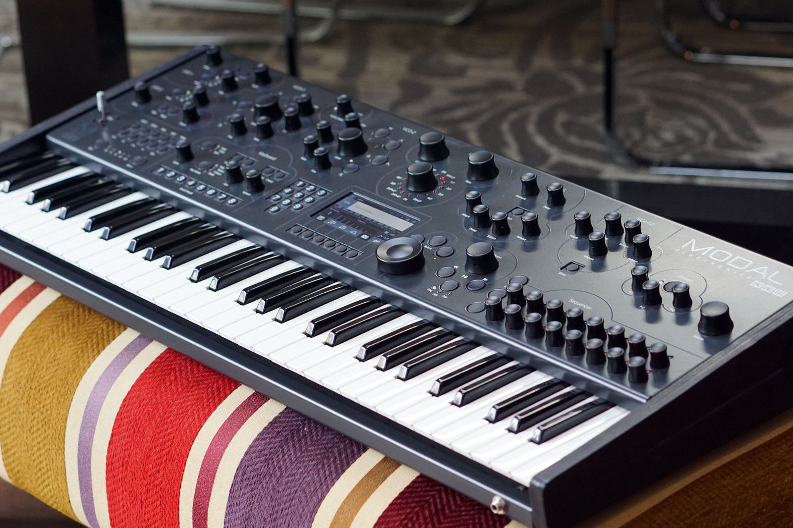 MATRIXSYNTH: Modal Electronics 008 Polysynth Synthesizer