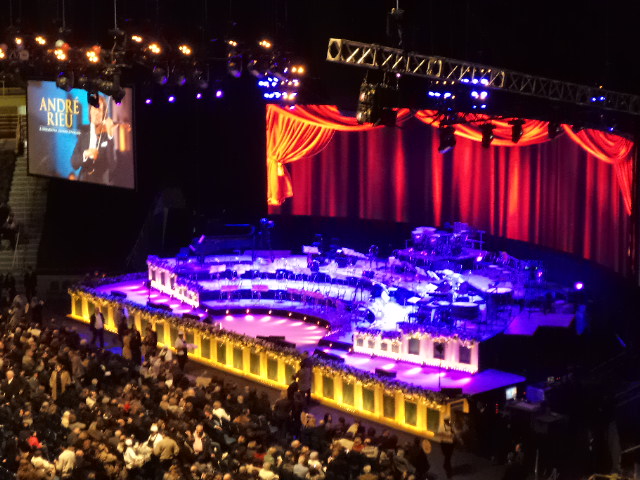 C. C. 25 de Julho de Blumenau: André Rieu no Brasil - Momentos