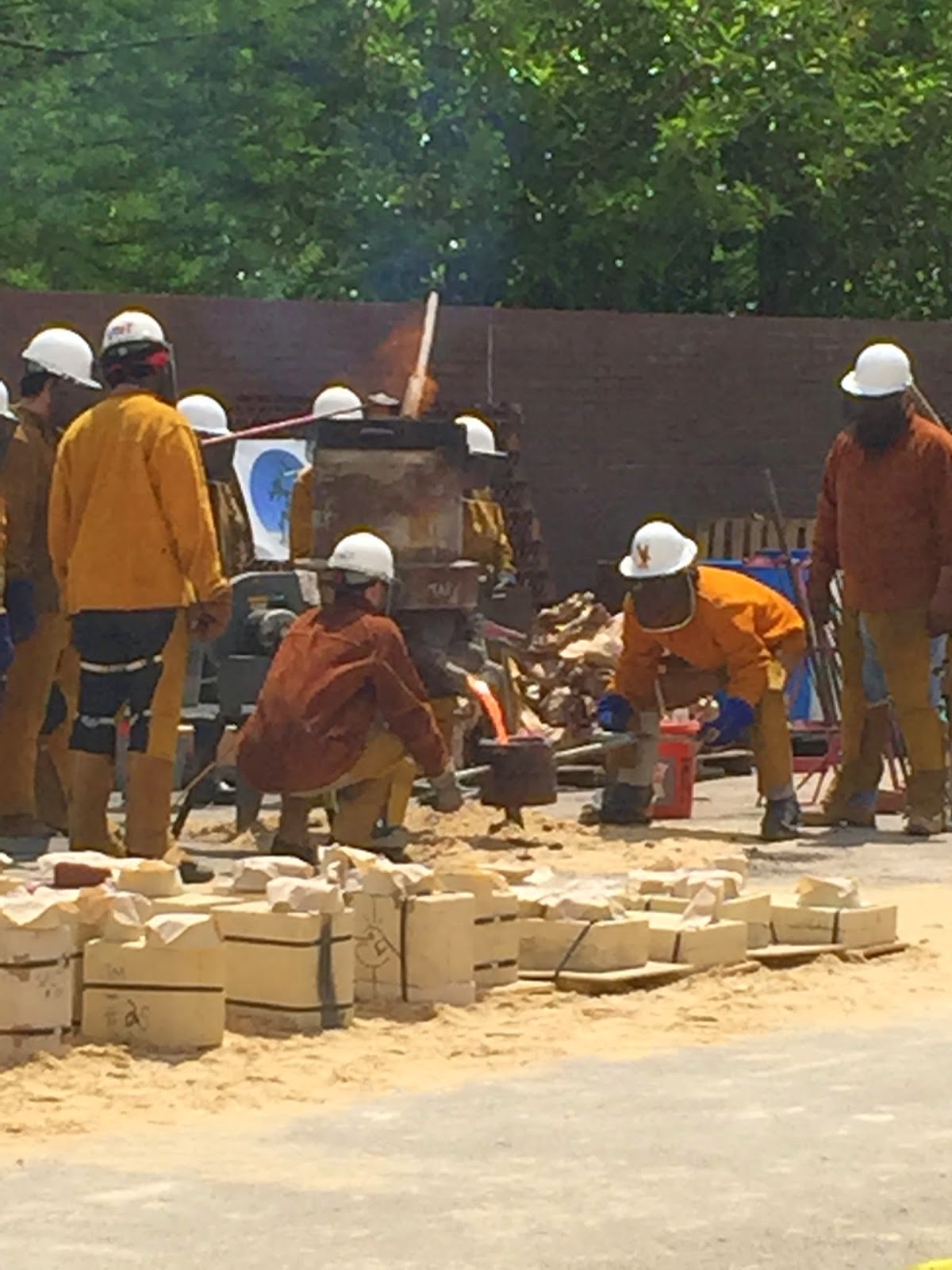 Chelsea Rose Art: UNF Sculpture: Iron Pour