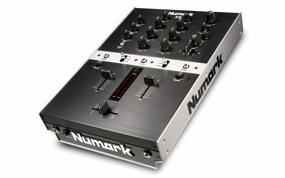 djzeroberto.blogspot.com: Numark - V7 Mixer e Case