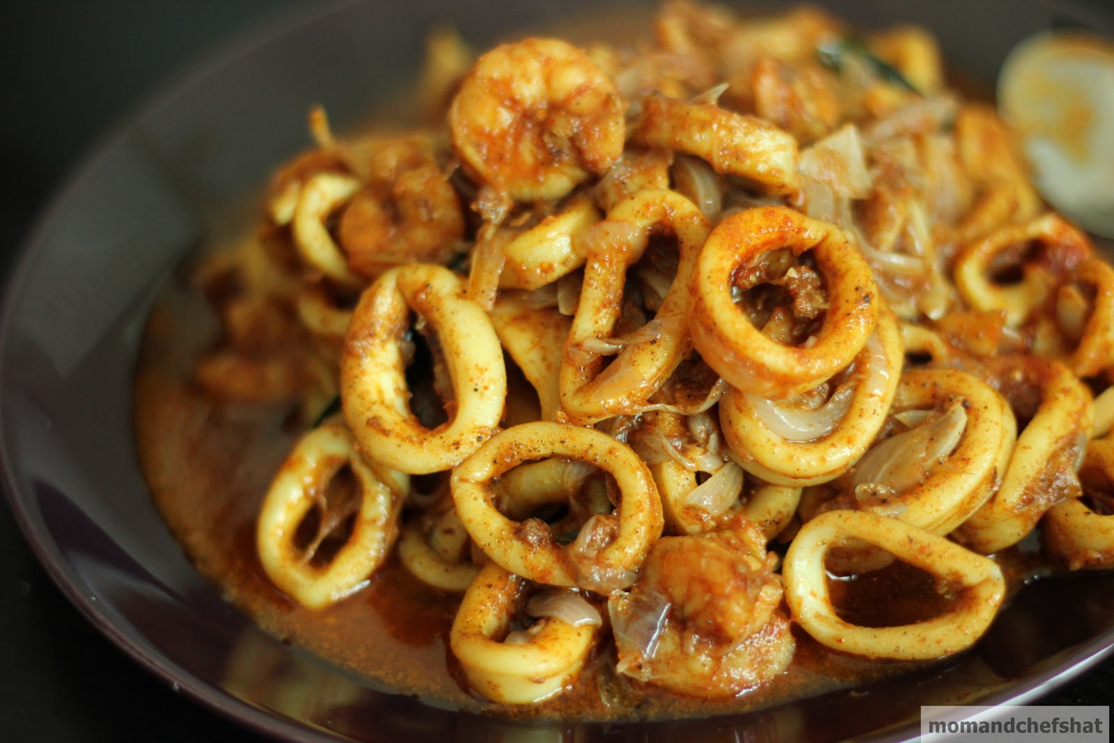 Cooking in mommy's shoes: Koonthal chemeen roast/Squid Prawn roast ...