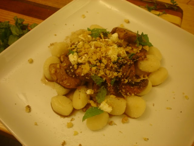 anymonkeycan: MUSHROOM GNOCCHI MARSALA WITH MINT & WALNUTS (a 2-3 ...