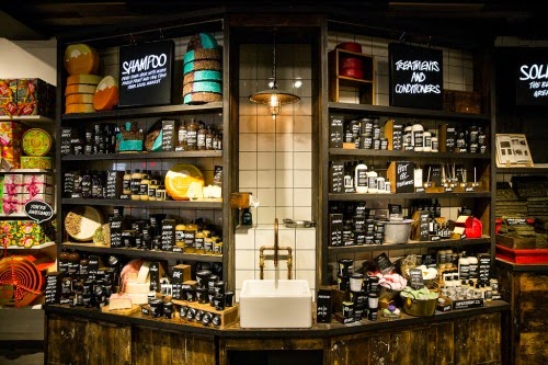 Einmal London und zurück - Lush Flagship-Store-Eröffnung - Bluebell ...