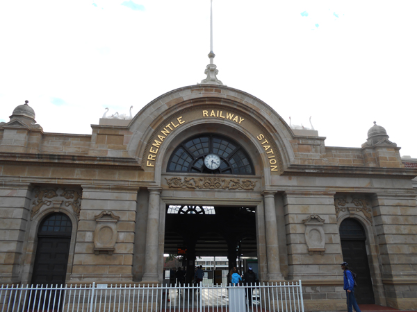 Fremantle Train Station (Fremantle, Perth WA) ~ TEO DEGAS' REVIEWS