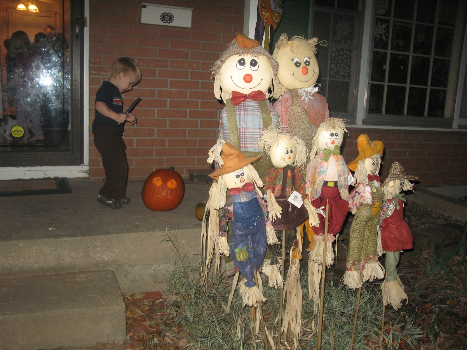 The Kerrie Show: Wordless Wednesday: Scarecrow Kids