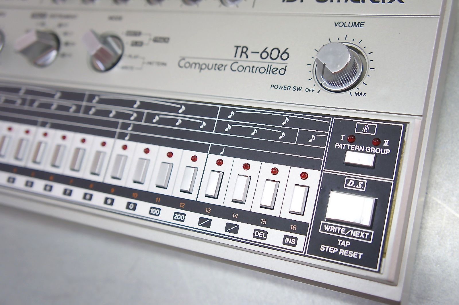MATRIXSYNTH: Roland TR-606 Drumatix