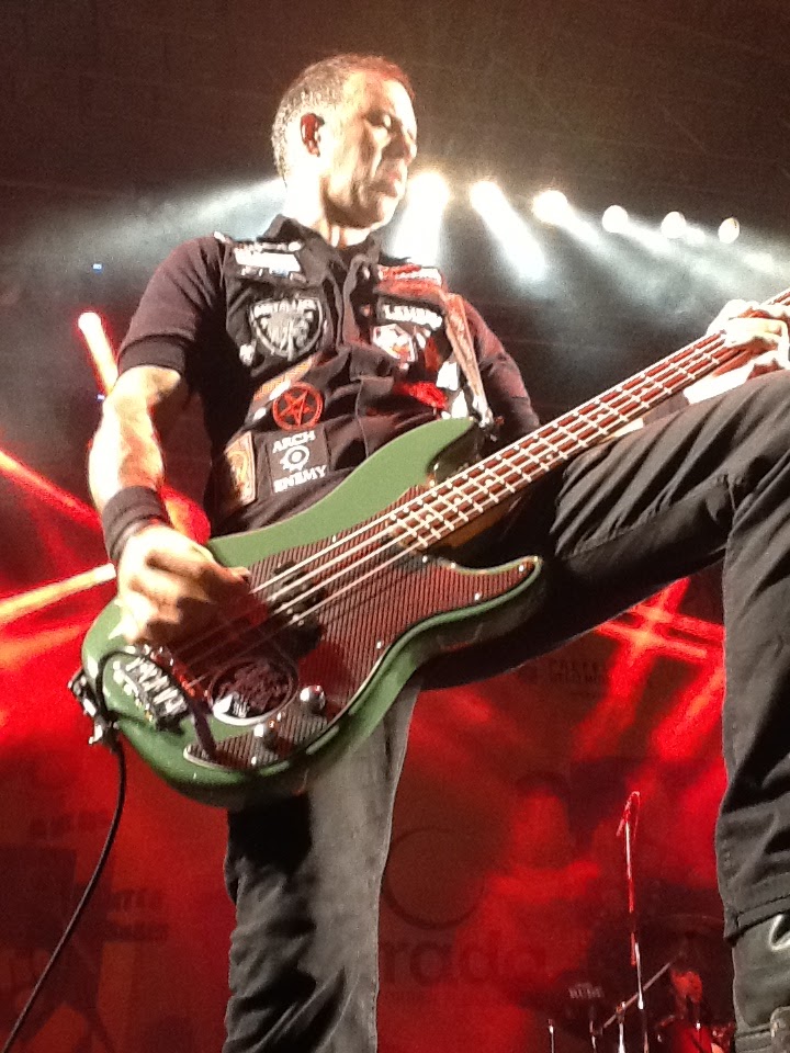 Lêda Rocker: Carta aberta ao Presidente da FMC - Queremos mais rock ...