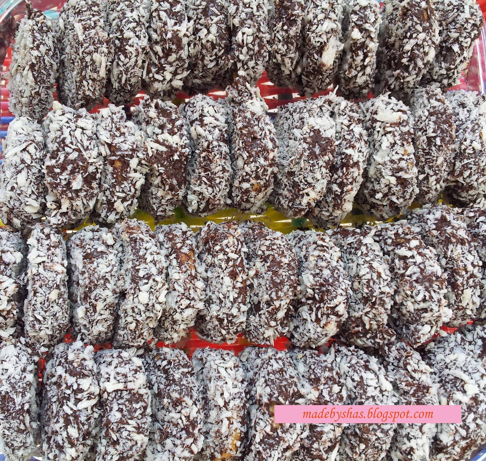 made by shas: Biskut raya 2012