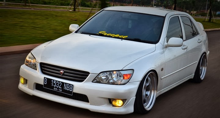 Modifikasi Toyota Altezza RS200 - Performa Standard Mungkin Sudah Cukup ...