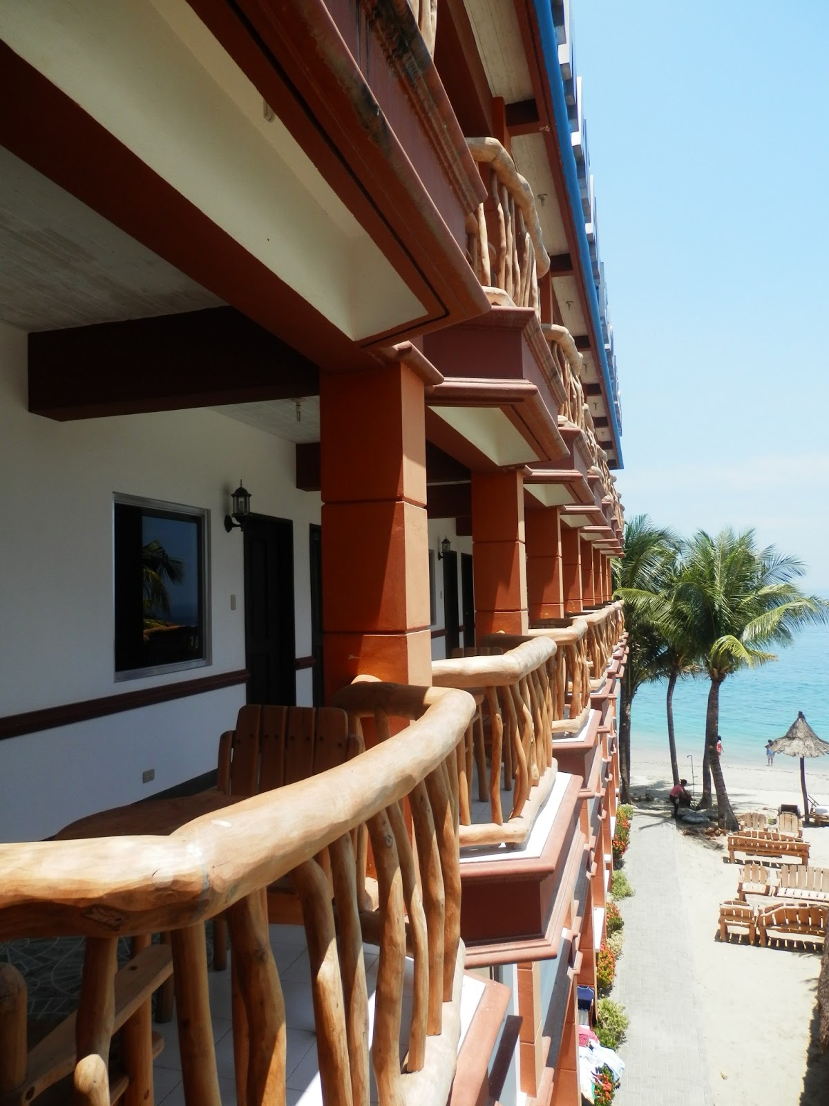 The Visible Horizon: Tamaraw Beach Resort (Aninuan Beach, Puerto Galera)