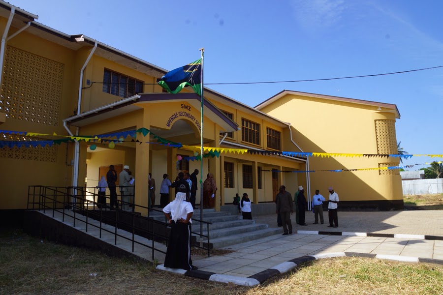 ZANZIBAR NI KWETU: Balozi Seif afungua Skuli mpya ya sekondari Mpendae
