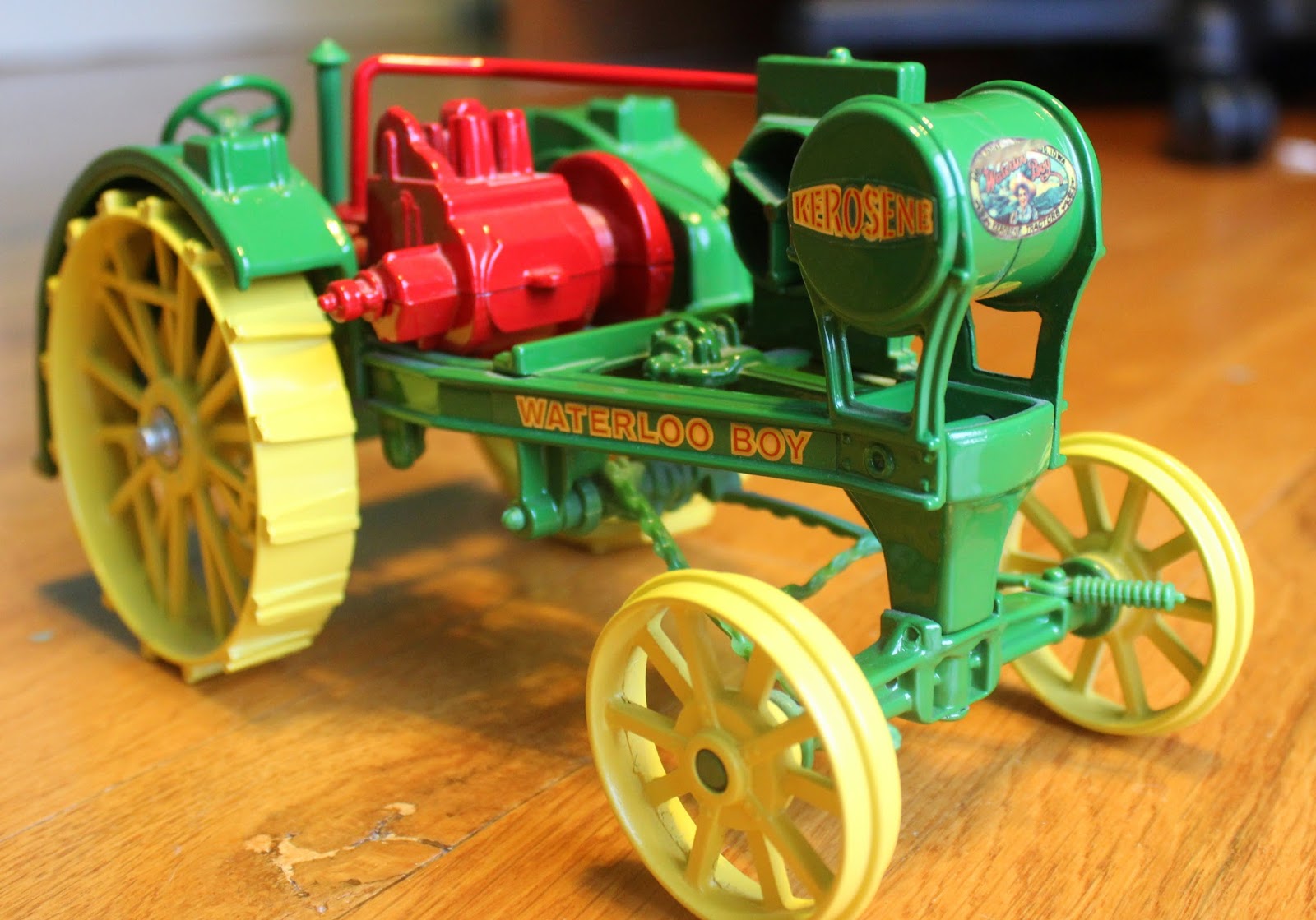 Spoelman Family Toy Tractor Collection: 1915 Waterloo Boy Model "R" Tractor